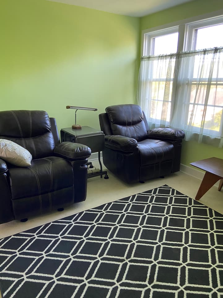 Clean Bright 1 Bedrm Apartment. - Saint-John