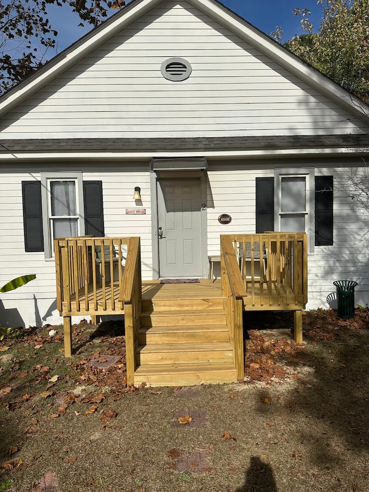 Guesthouse ( Northeast Columbia, South Carolina) - Elgin, SC
