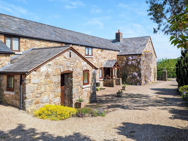 The Wain House - Llangollen