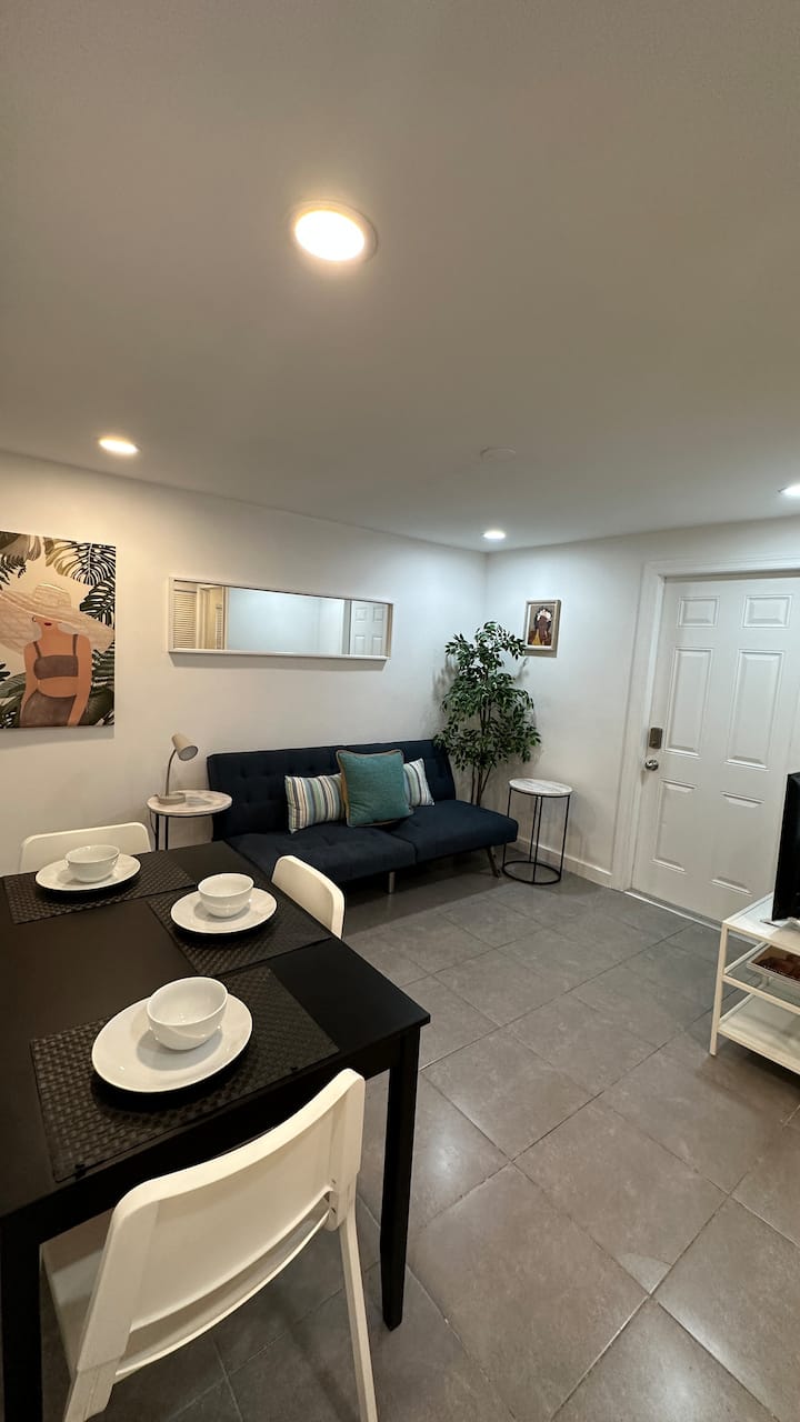 Design District 1 Bedroom 1 Bath Apt-gated Parking - Miami