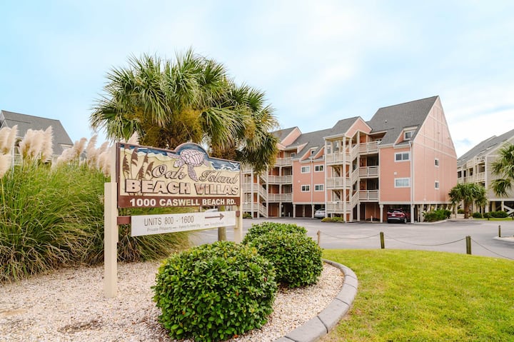 The Beach Hive- Oak Island Beach Villas - Bald Head Island, NC