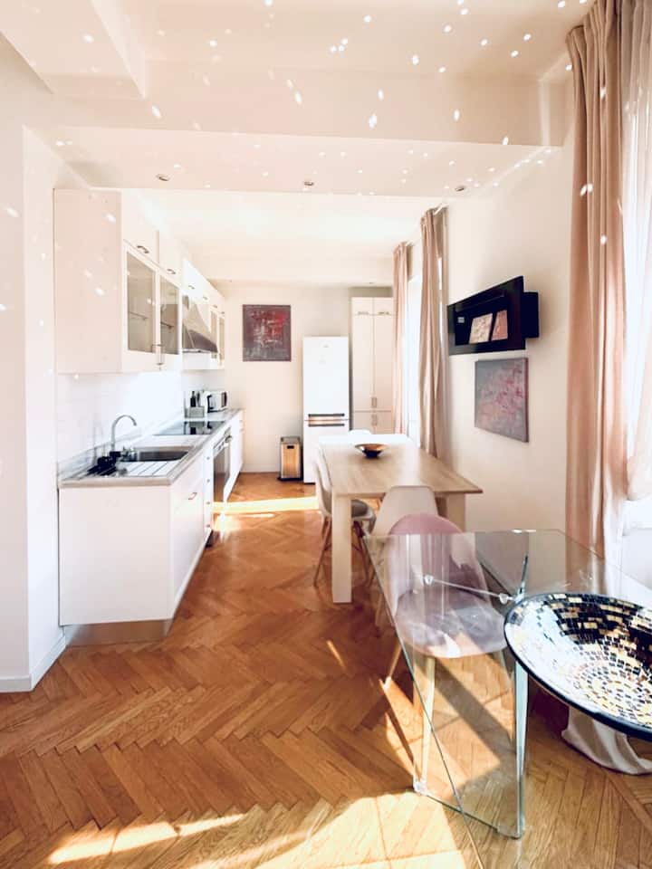 Spacious Designer Apartment In Central Milan - Mailand