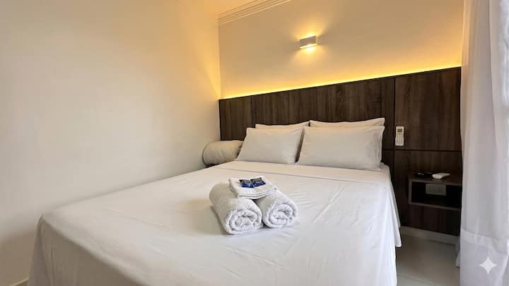 Suíte Fundos C/ Segurança – Casal Sem Garagem - Curitiba