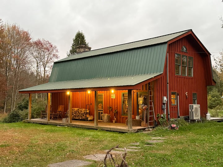 Cozy Barn Cabin Near Ski Mountain & Bethel Woods - Bethel
