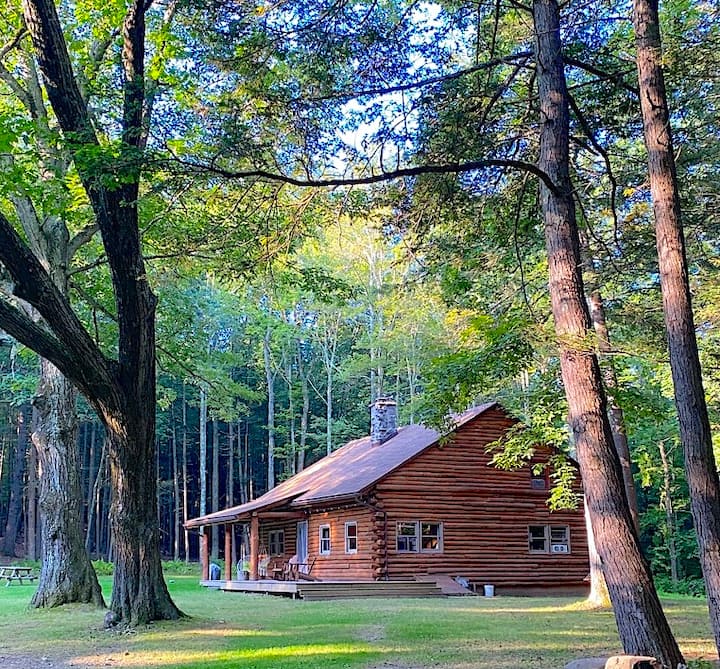 The Log Cabin In The Catskills - Zoom Flume Water Park, East Durham
