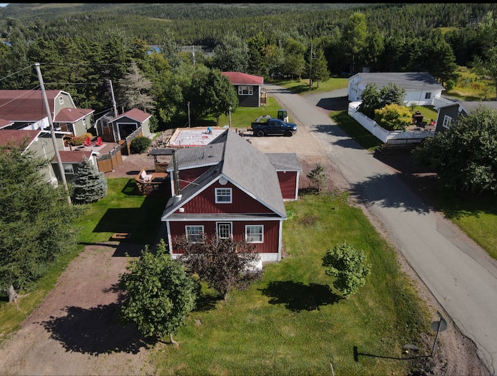 Rebecca's Place, 3br & 2 Bath Home In Marystown - Marystown