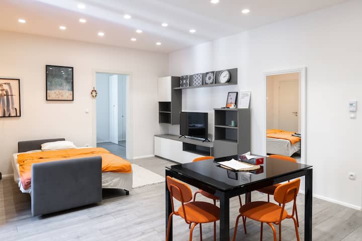 Pleasant & Quiet Apartment Near Charles Bridge - Prag