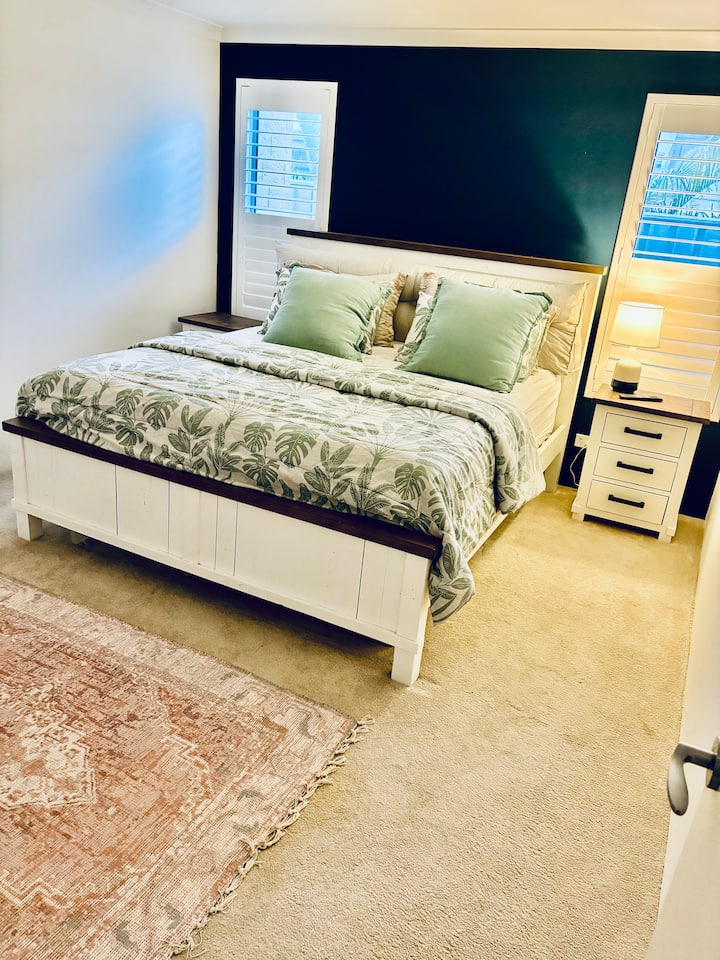 Large Room With Ensuite & Walk-in Robe, Golden Bay - Mandurah