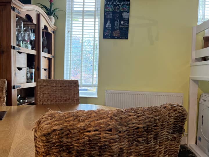 Cosy & Quiet, Close To Nthpton Town & Silverstone. - Northampton