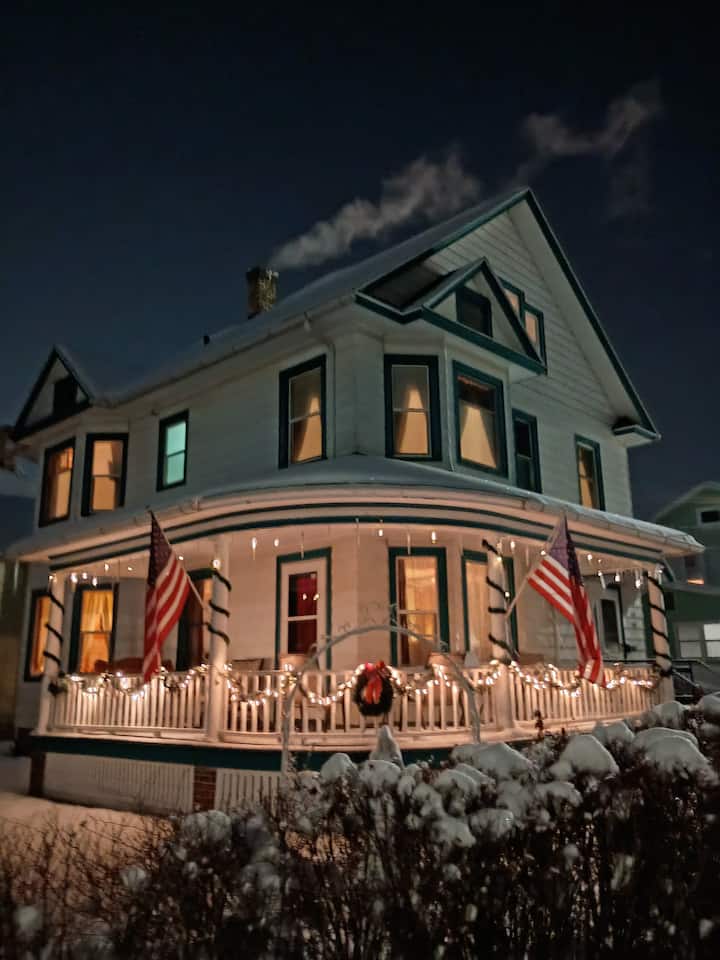 Legros Chateau
Guest Favorite!downtown Dells - Wisconsin Dells, WI