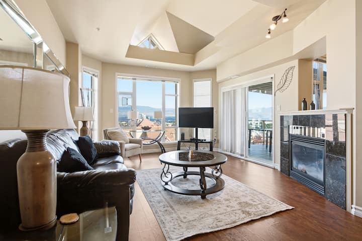 4 Bed-3 Bath Condo With Lake And City Views - Kelowna
