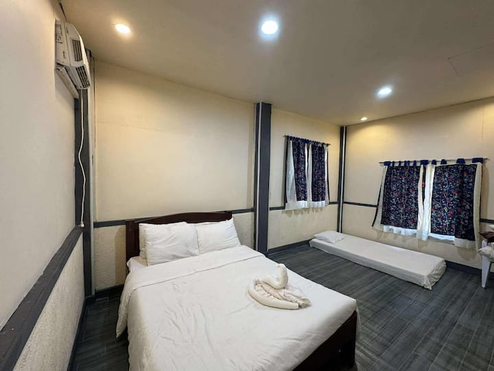 Silak Ac Room - Sipalay