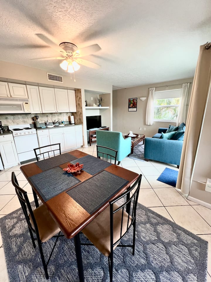 Clancy’s Harbor View Condo - Melbourne Beach, FL