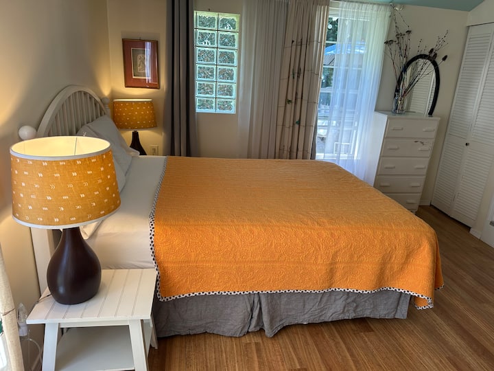 Bellingham Garden Studio - Bellingham, WA