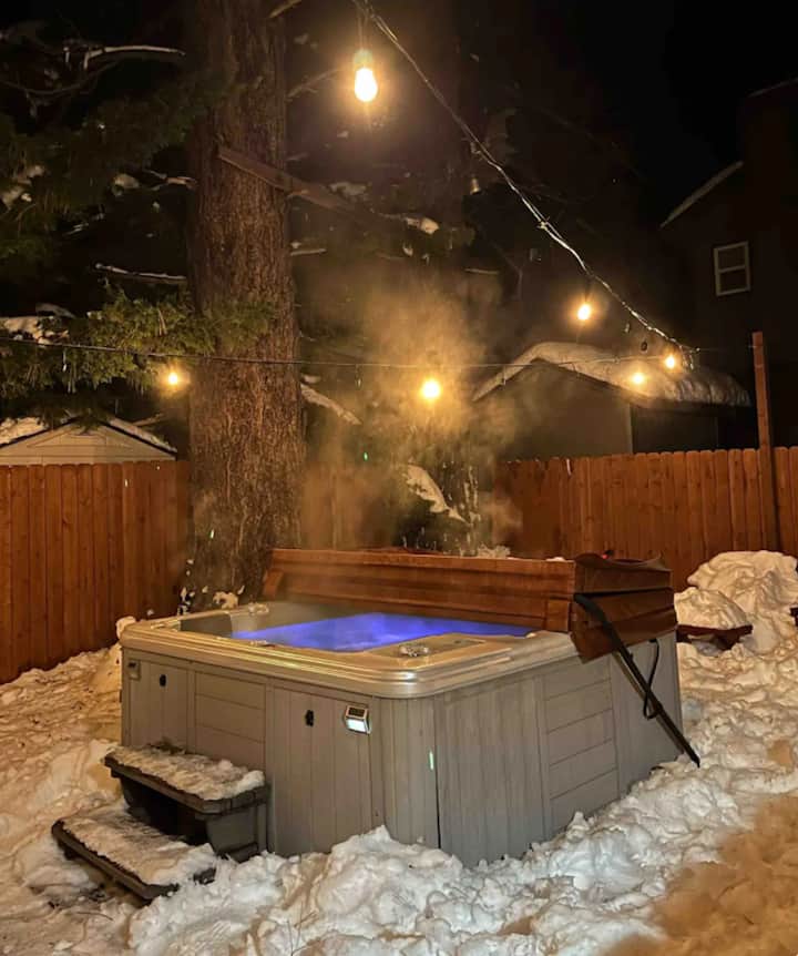 Bearadise Lodge- Hot Tub, Arcade, Next To Ski Runs - Big Bear Lake, CA