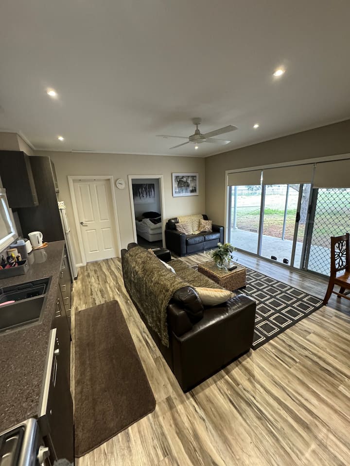 Where The City Meets The Country - Sunbury