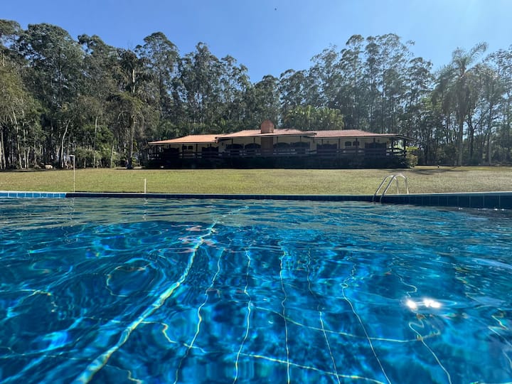 Sítio Canadá
Refúgio Exclusivo Em Meio à Floresta - Taubaté