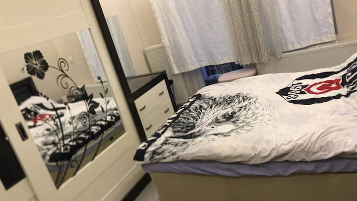 Anıtkabirin Yanında Kiralık Oda - Ankara