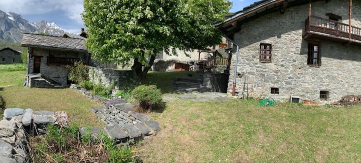 Chalet Authentique De 1778 Avec Vue Sur Les Alpes. - Saint-Michel-de-Maurienne