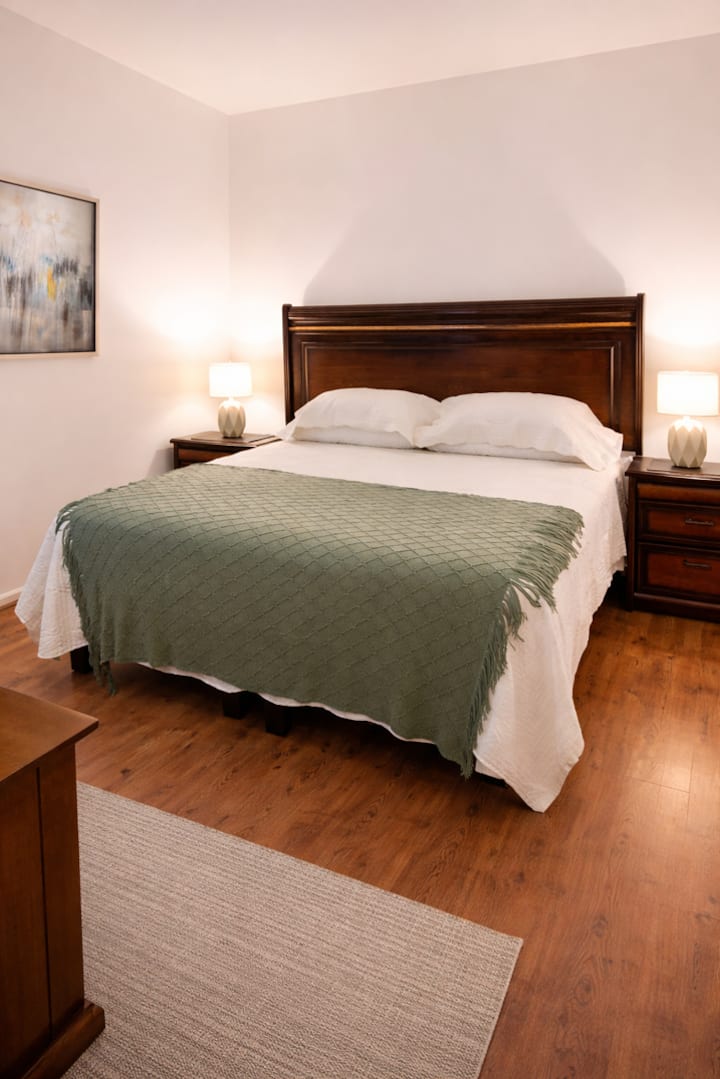 Departamento Amoblado Con Cama King, Céntrico - Chillan