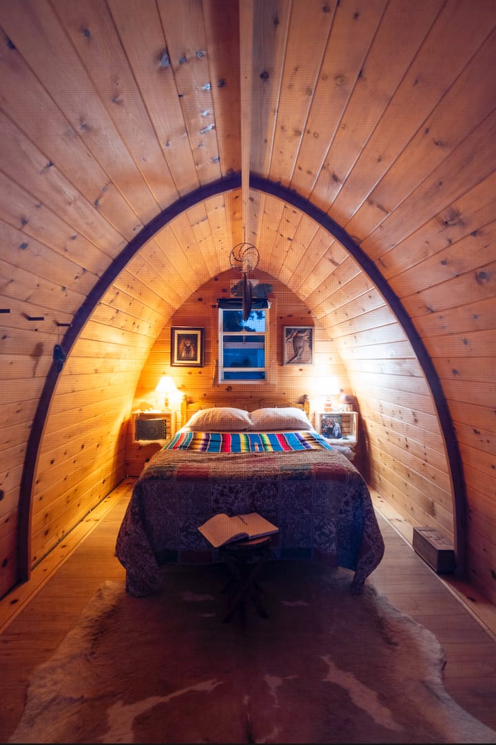 Beaver Pod Glamping Unit - Darksky Peninsula - Napanee