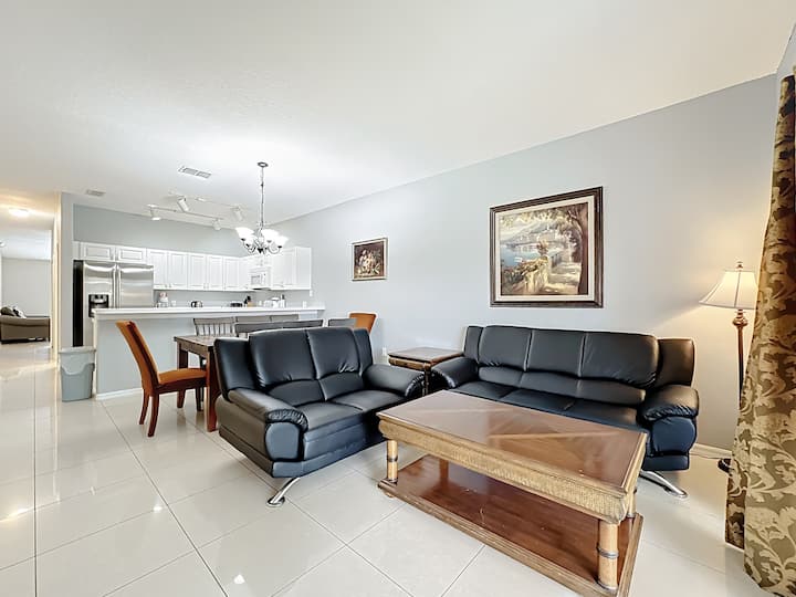 1650 Sqft 4br/3ba Condo/lake View,2 M From Disney - Four Corners, FL