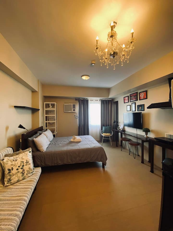 Cute Rustic-industrial High Flr Studio  W/ A View - Cagayan de Oro