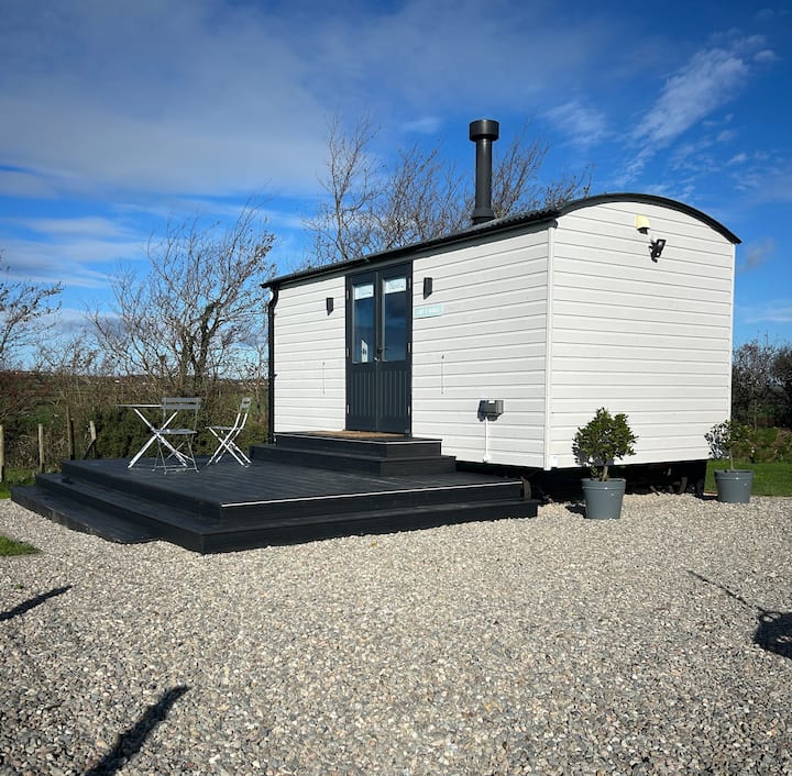 Cwt Y Rhos . Shepherd's Hut - Anglesey