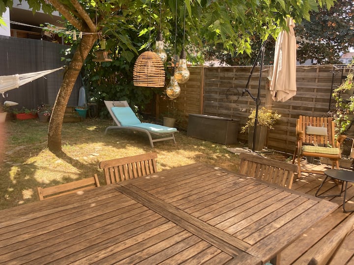 Un Petit Bout De Campagne Entre Ville Et Plage... - Mios