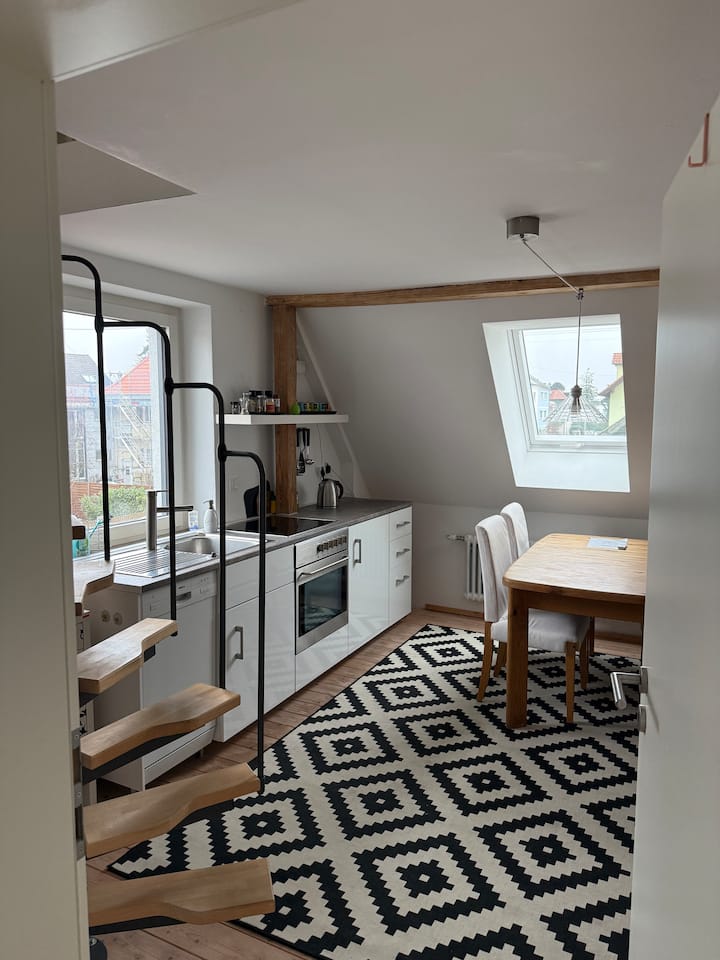 2 Zi Whg. In Ffb,
20 Min Bis München - Germering