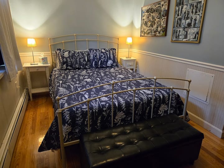 Harborside-walk To Subway - Boston, MA