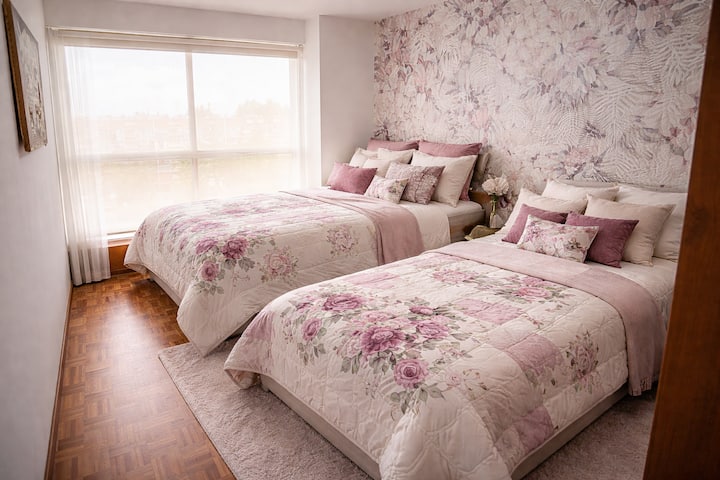 Vintage Central With History Full Reforma - Mexico City