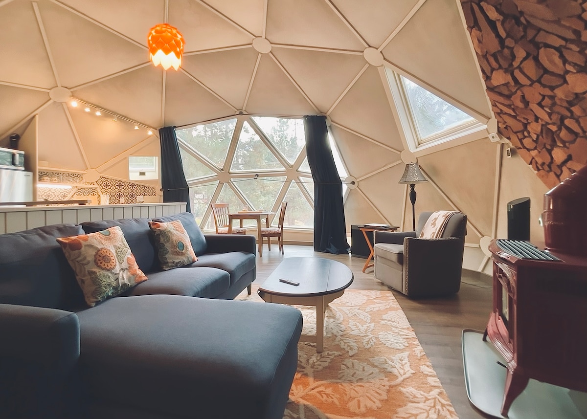Welcome to Dome Sweet Dome - Dome houses for Rent in Bend, Oregon ...