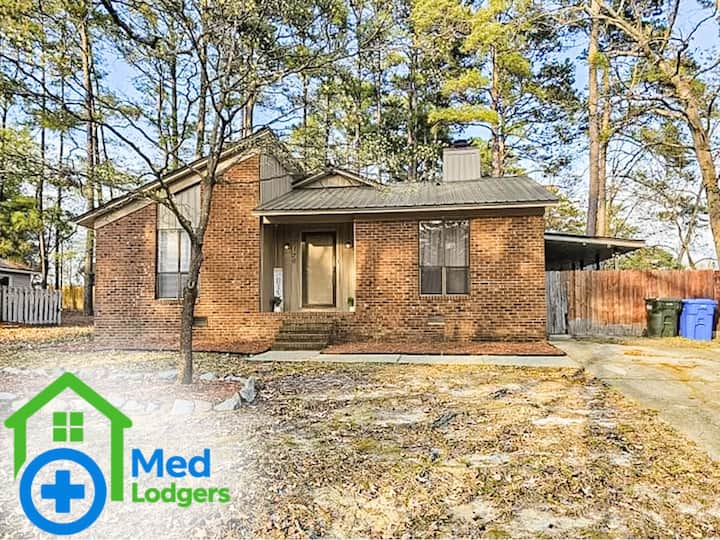 Traveling Healthcare Friendly 3br Home|medlodgers - Fayetteville, NC