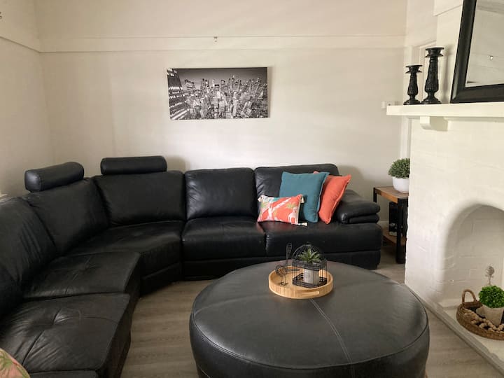 Diciannove - Bungalow Close To Goulburn's Cbd. - Goulburn