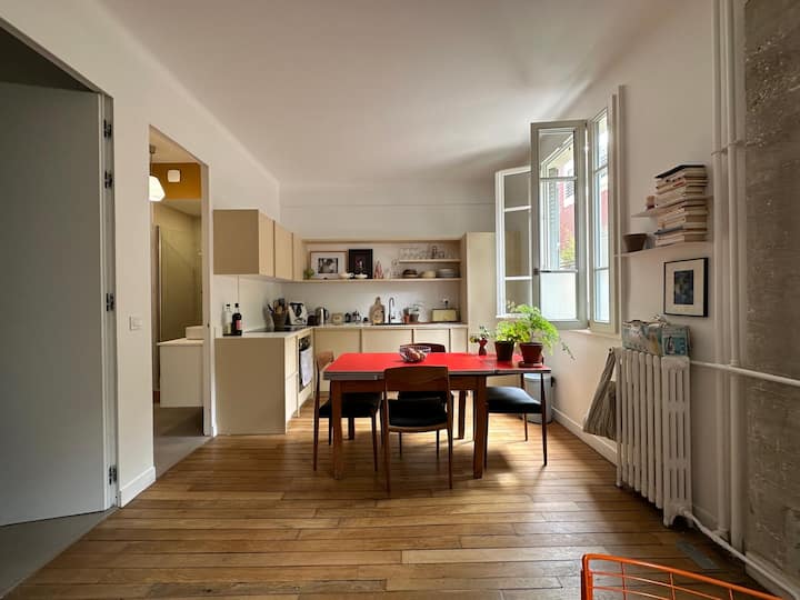 Appartement 2 Pièces Buttes Chaumont / Mouzaia - Bastille