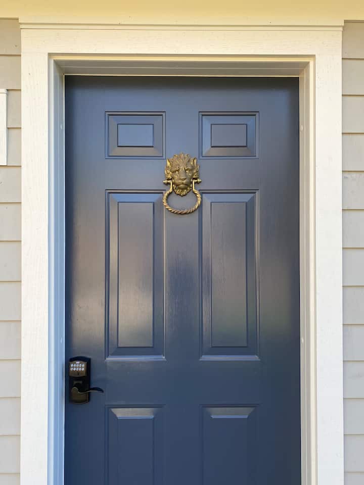 Ocean Shire Coastal Cottage + Beach Pass - Misquamicut, RI