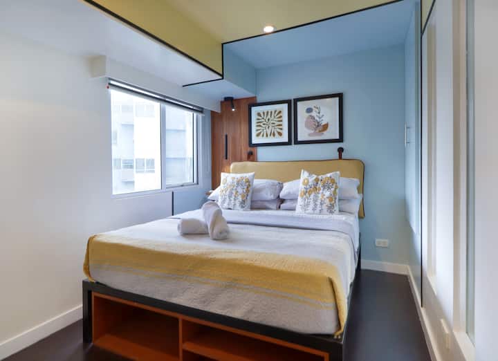 Gorgeous Getaway In Central Bgc With Parking - Taguig