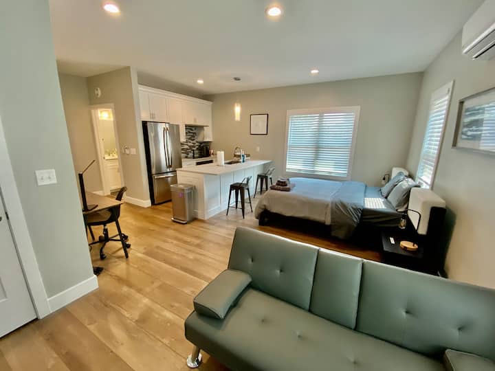 The Grove Studio, Manchester Ave:near Forest Park - STL Zoo, St. Louis