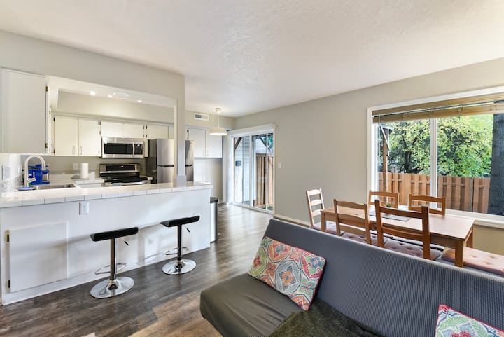 Modern 3br · Safe Cul-de-sac Quiet Hillsboro Stay - Hillsboro, OR
