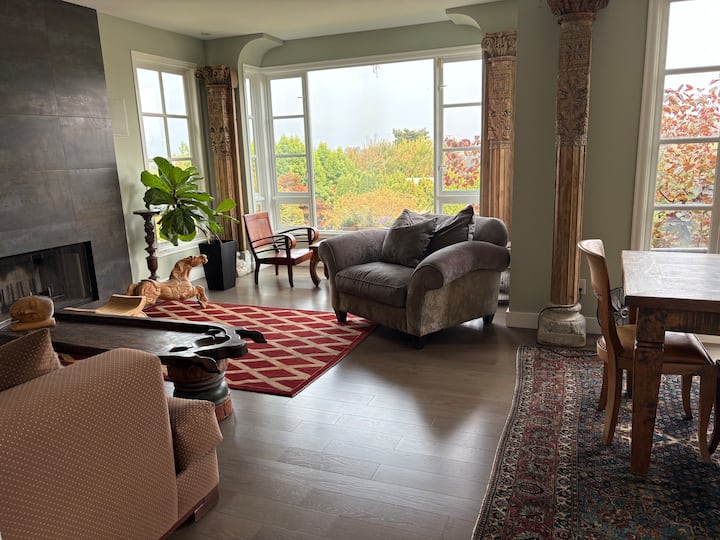 West Side View Home - Richmond