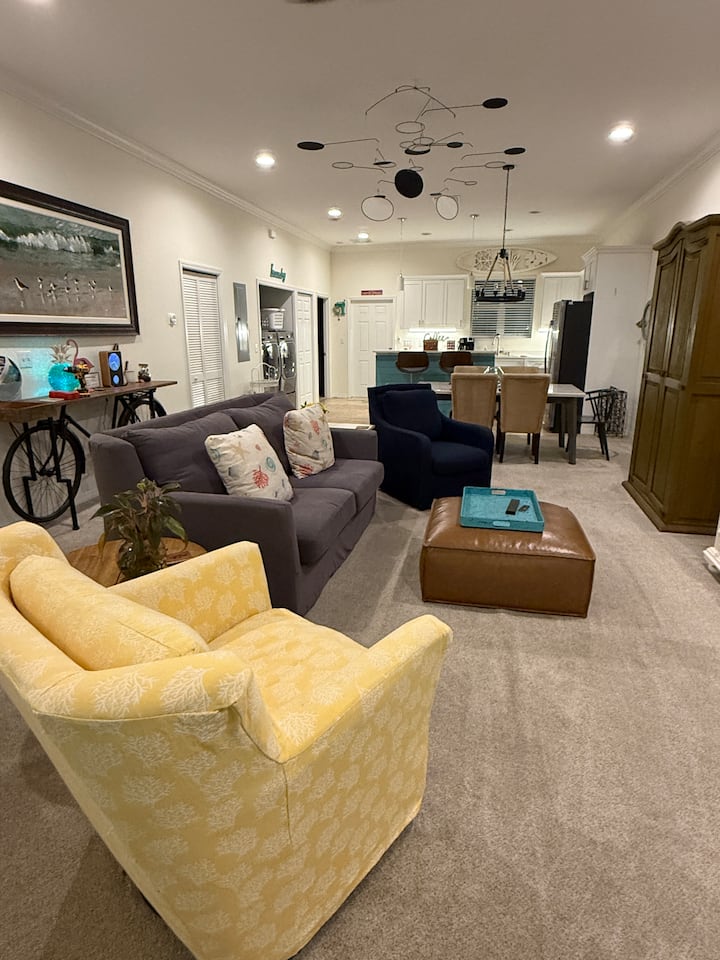 Catch Tarpon’s Beaches, Bites & Greek Delights - Tarpon Springs, FL