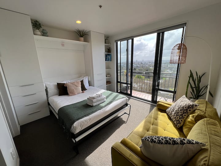 Cosy Studio With Balcony And Amazing Views! - Auckland