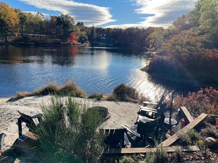 Lakefront Chalet~sauna~fireplace-camelback Ski - Pennsylvania