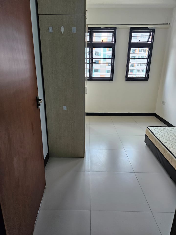 Private Room For Stay (Non-sharing) - Singapore