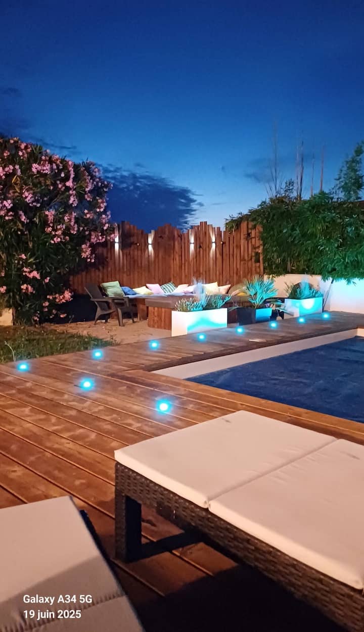 Maison Avec Piscine
 6 à 8 Pers - îLe D'oléron - Saint-Pierre-d'Oléron