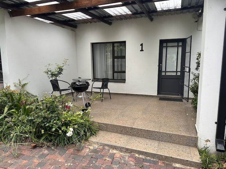 Steenkoppies Estate Semi Self Catering Unit 1 - Magaliesburg