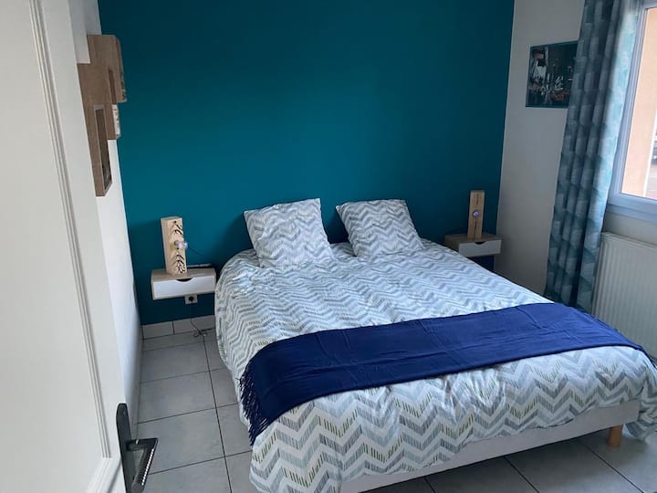 Logement Pour 2 Personnes, Salle De Bain Privative - Mâcon