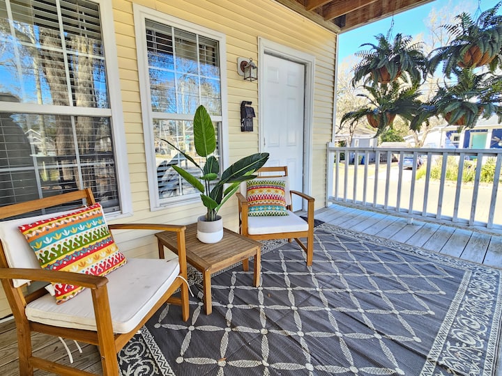 Superb Location Downtown /Nice Updates& Furniture - Wilmington, NC