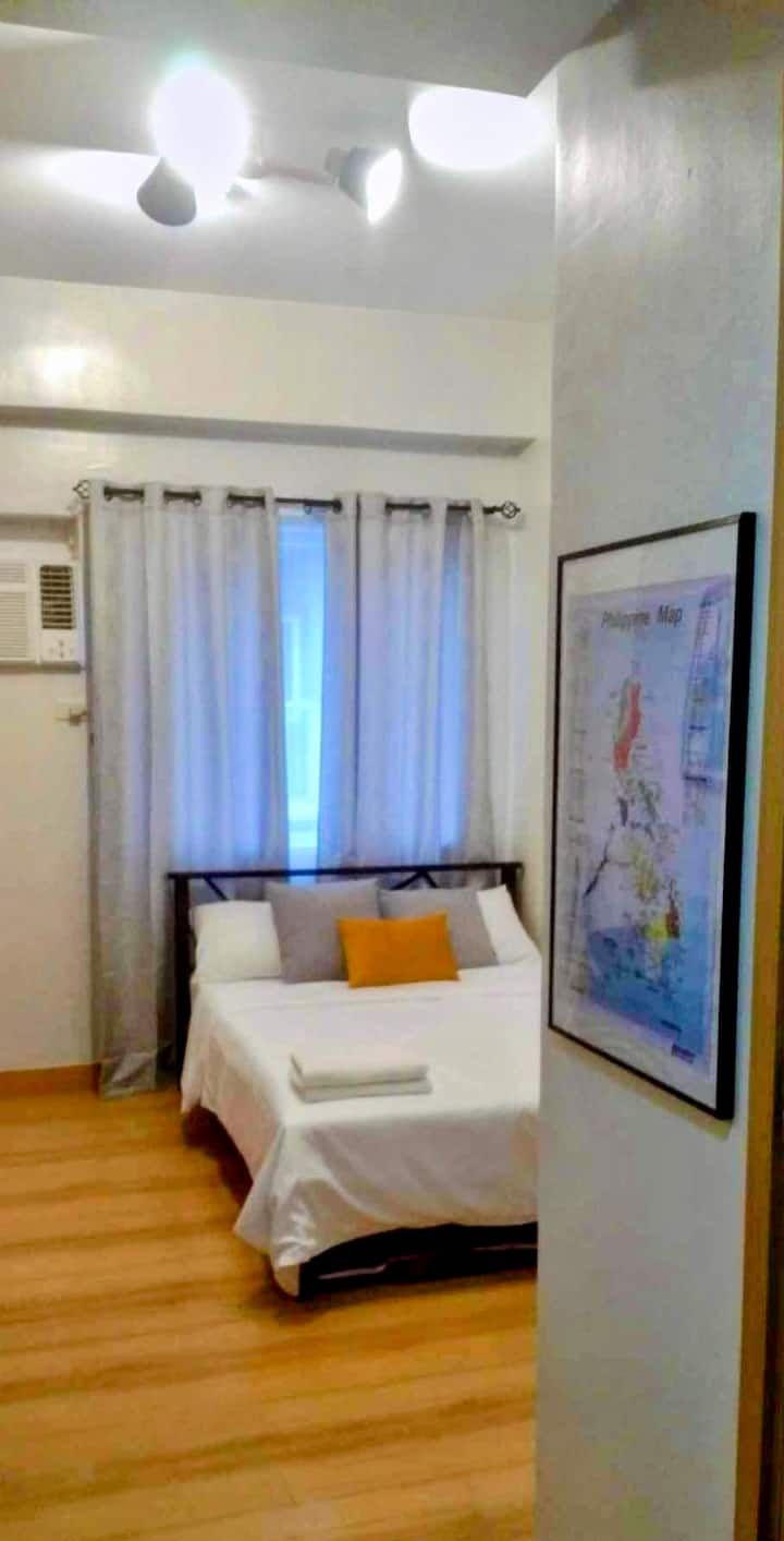 Trees Residences Tower1 (Minimalist Space) - Quezon City